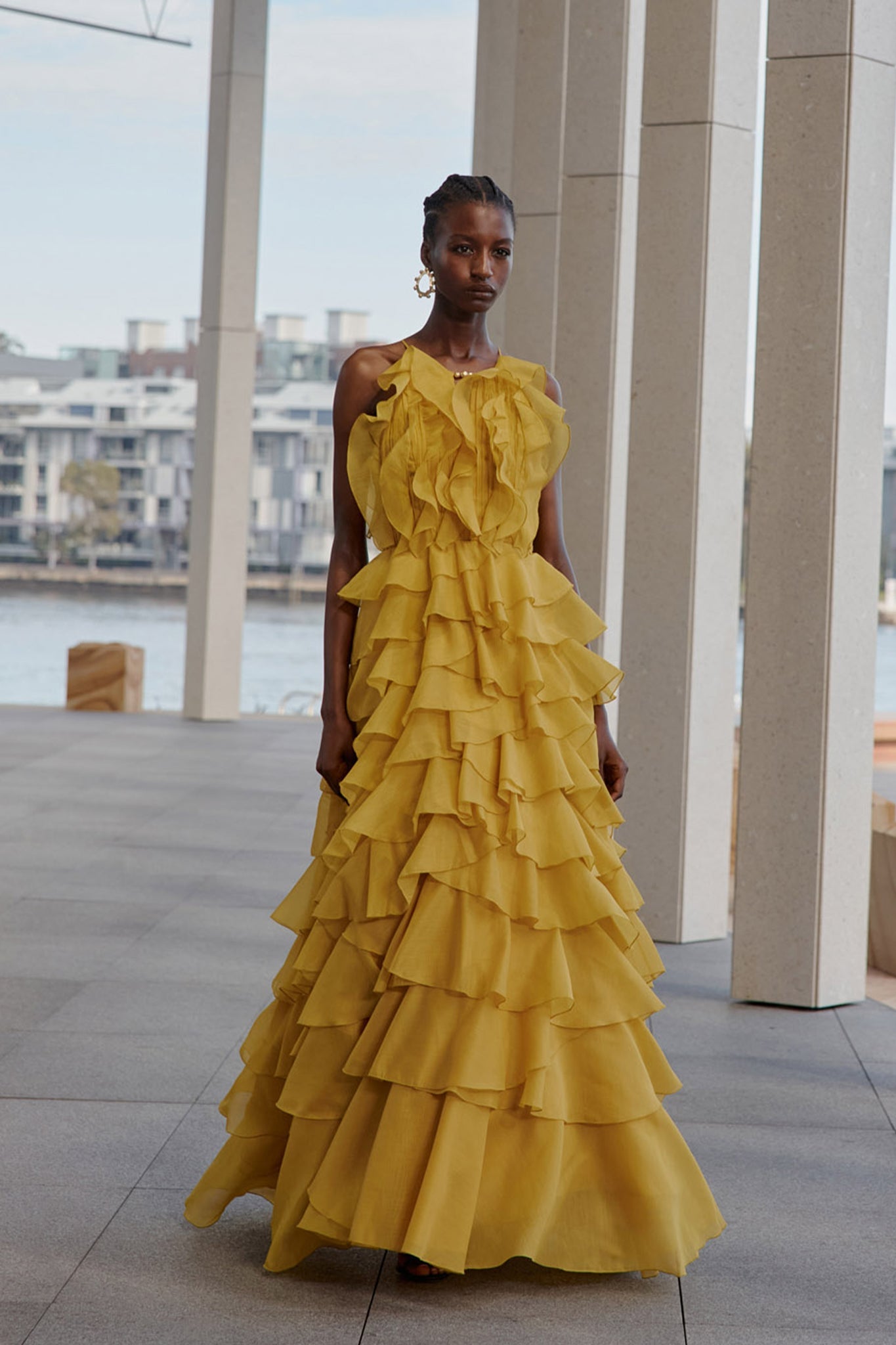 Resort 26 Runway – Aje AU