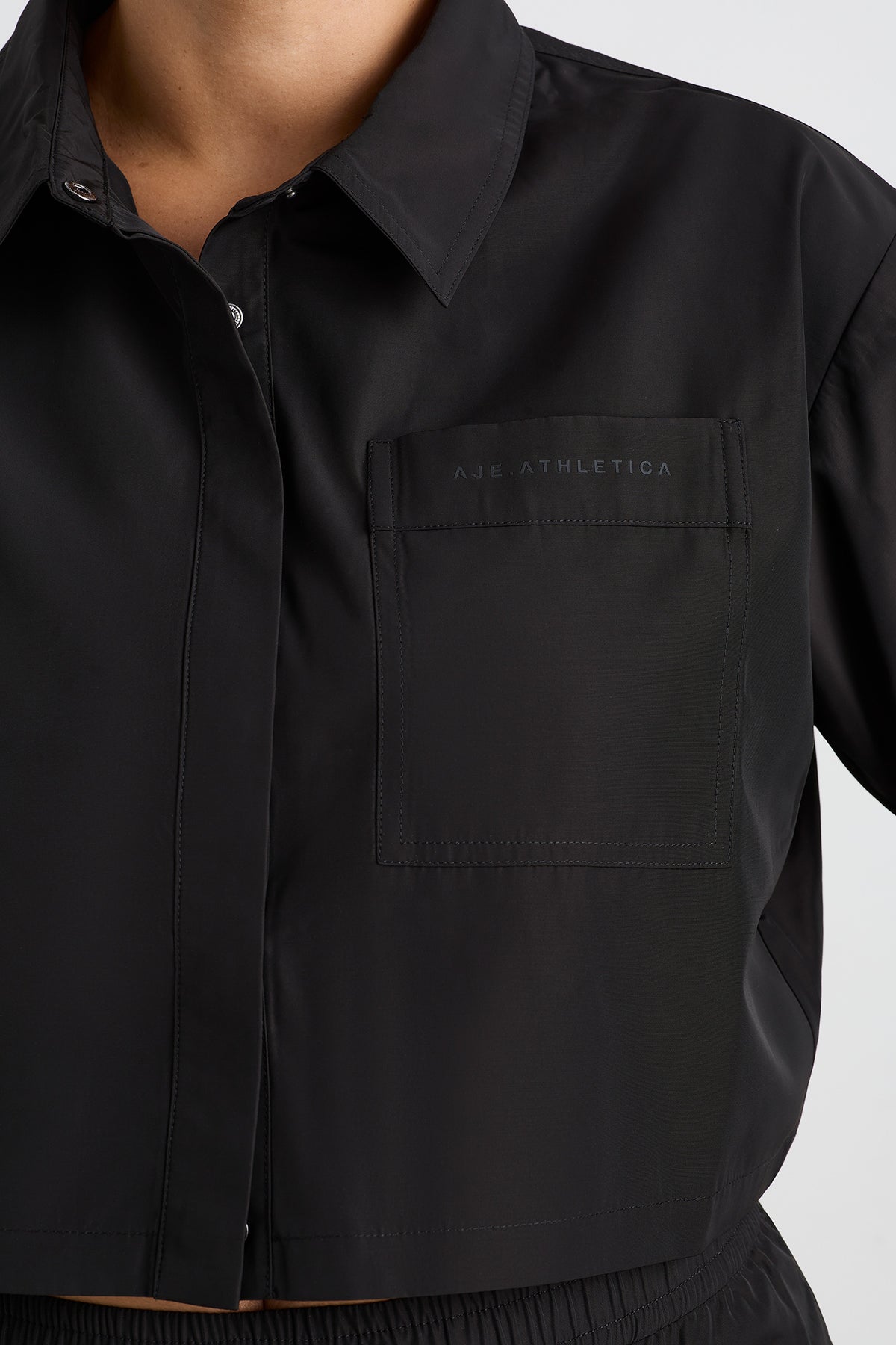 Cropped Spray Shirt 441 | BLACK | AJE ATHLETICA – Aje AU